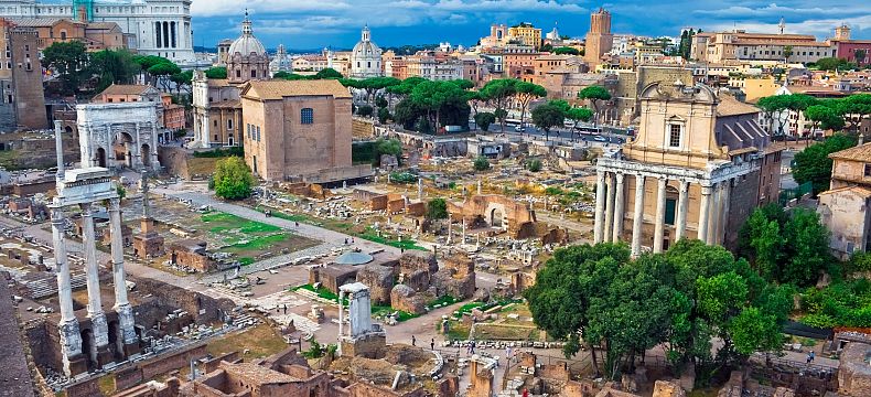 Forum Romanum: pulzující centrum starověkého Říma | Magazín Radynacestu.cz