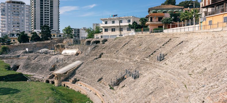 Římský amfiteátr: řadí se mezi největší amfiteátry Balkánského ...